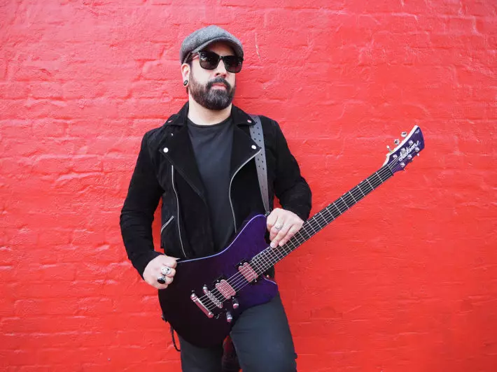 Rob Caggiano yê Volbeat Tevlî Malbata Jackson dibe 10792_1