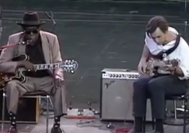 Forgotten Guitar: John Lee Hooker en Ry Cooder útfiere live yn 1992 10977_1