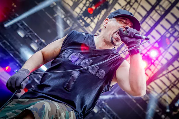 Դիտեք Ice-T և Body Count's Killer Cover of Slayer-ի «Raining Blood» ֆիլմը 16807_1