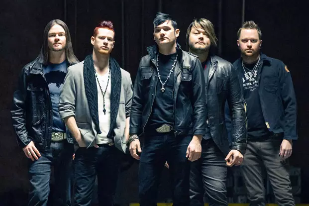 Hinder Premiere Versi Akustik Anyar saka 