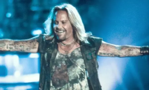 Motley Cruen Vince Neil toivottaa faneille itkuiset hyvästit — Video 17603_1