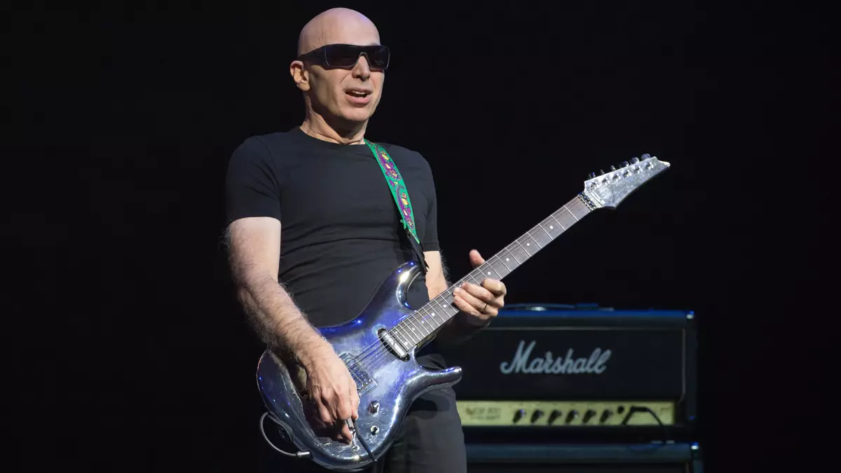 Joe Satriani