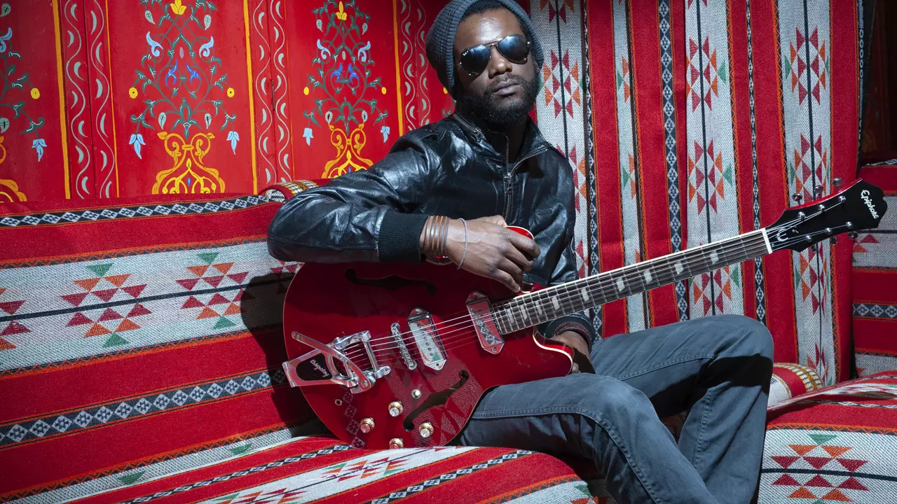 Gary Clark Jnr kun sia Epiphone Casino