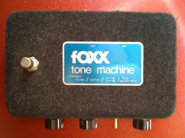 Apat na Nakakatuwang Pedal na Titingnan: Tech 21 Roto Choir, Boss PS-3, Zvex Box of Rock at fOXX Tone Machine 29966_1