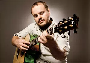 Andy McKee: Tune-Up 30792_1