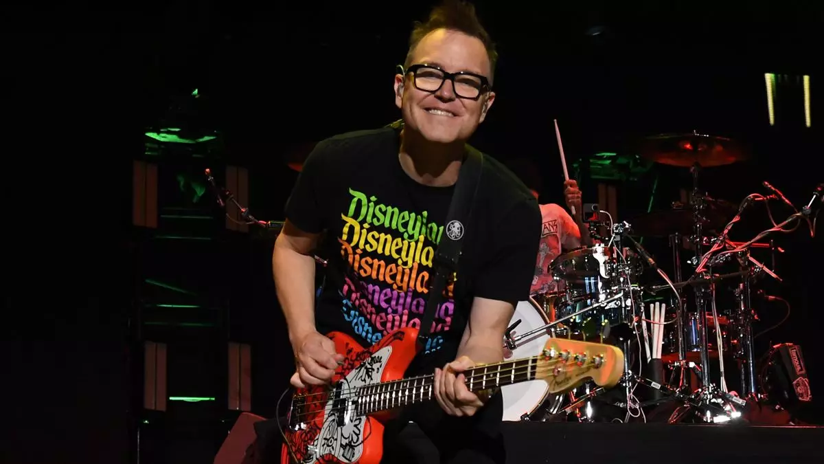 Mark Hoppus condivide l'aggiornamento sulla battaglia contro il cancro: "La mia classificazione è la fase quattro"