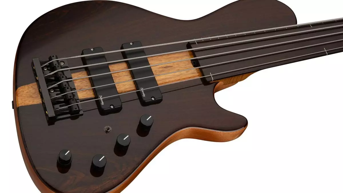 Sadowsky lancerer helt ny single-cut, 24-fret Masterbuilt bas i en række konfigurationer