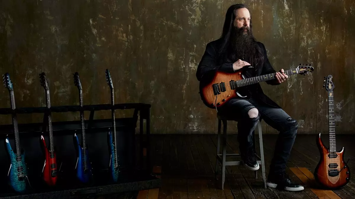 Ernie Ball Music Man og John Petrucci fejrer 20 års partnerskab med nye JP og Majesty jubilæumsmodeller