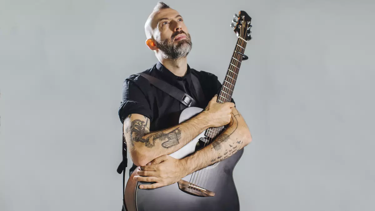 Jon Gomm