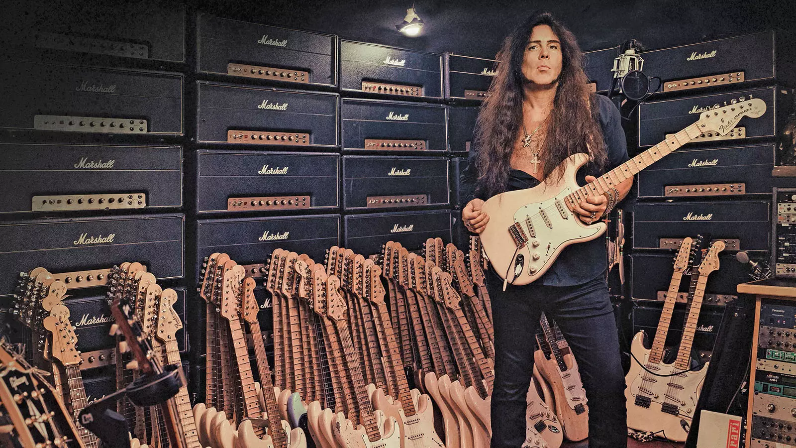 Yngwie Malmsteen oo leh dhawr saaxiibo dhow ah!